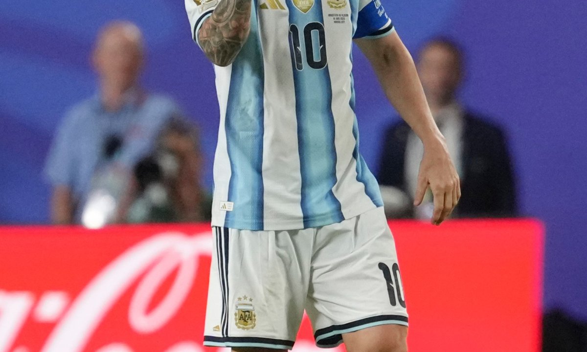 Argentína zdolala Alžírsko 3:0, Messi dosiahol hetrik | Naše Košice